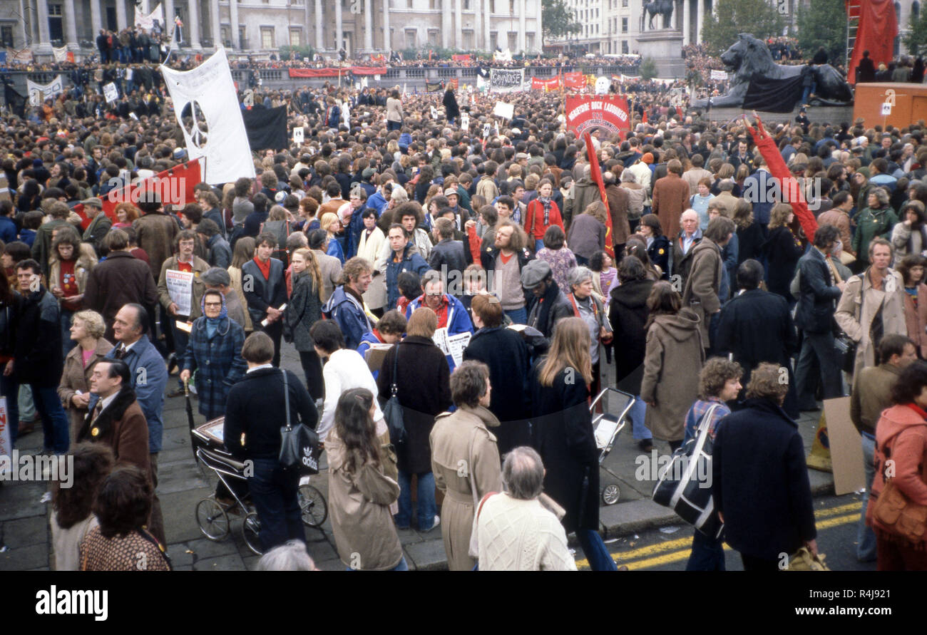1980s signs hi-res stock photography and images - Alamy