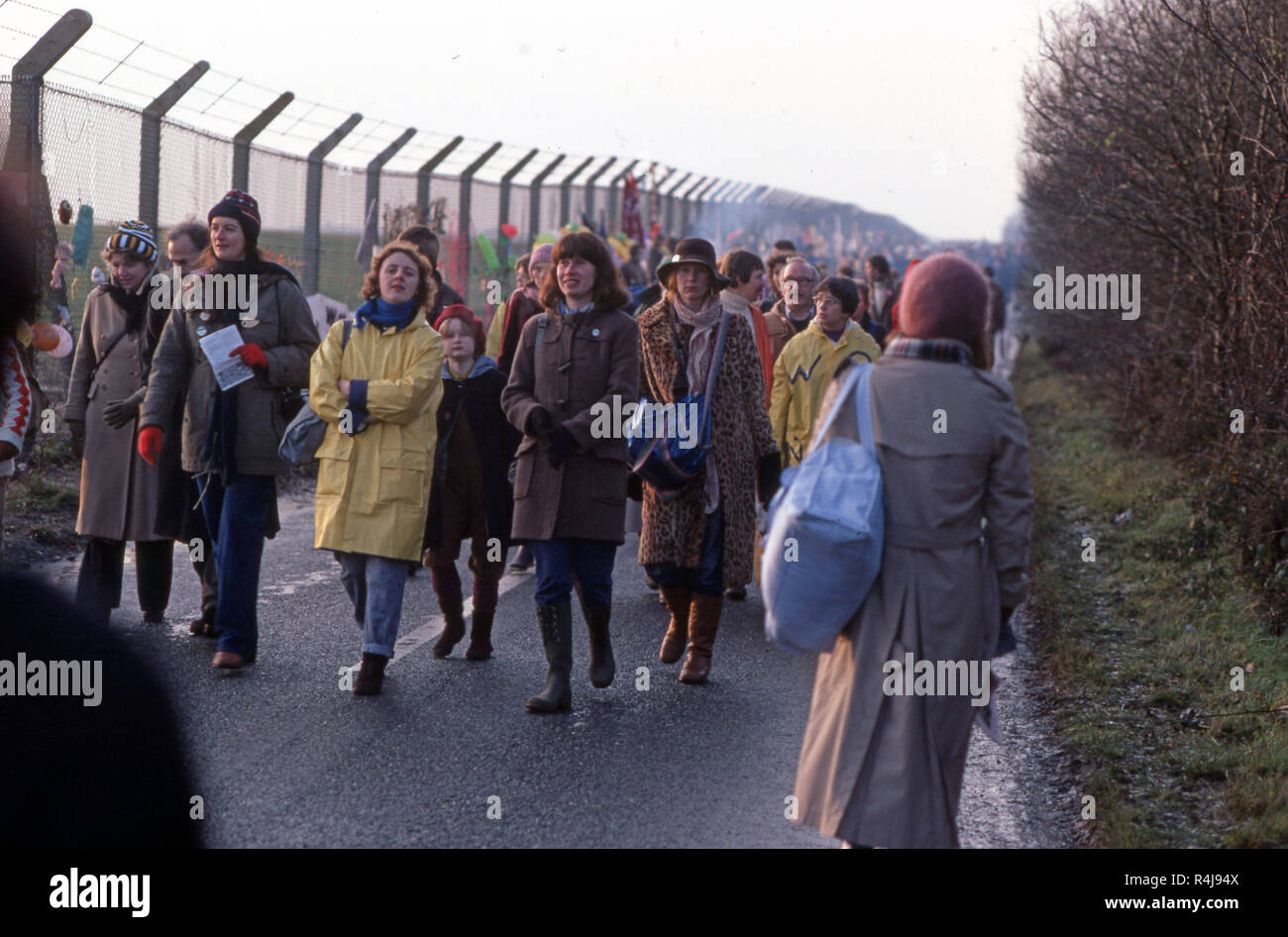 Greenham common women hi-res stock photography and images - Alamy