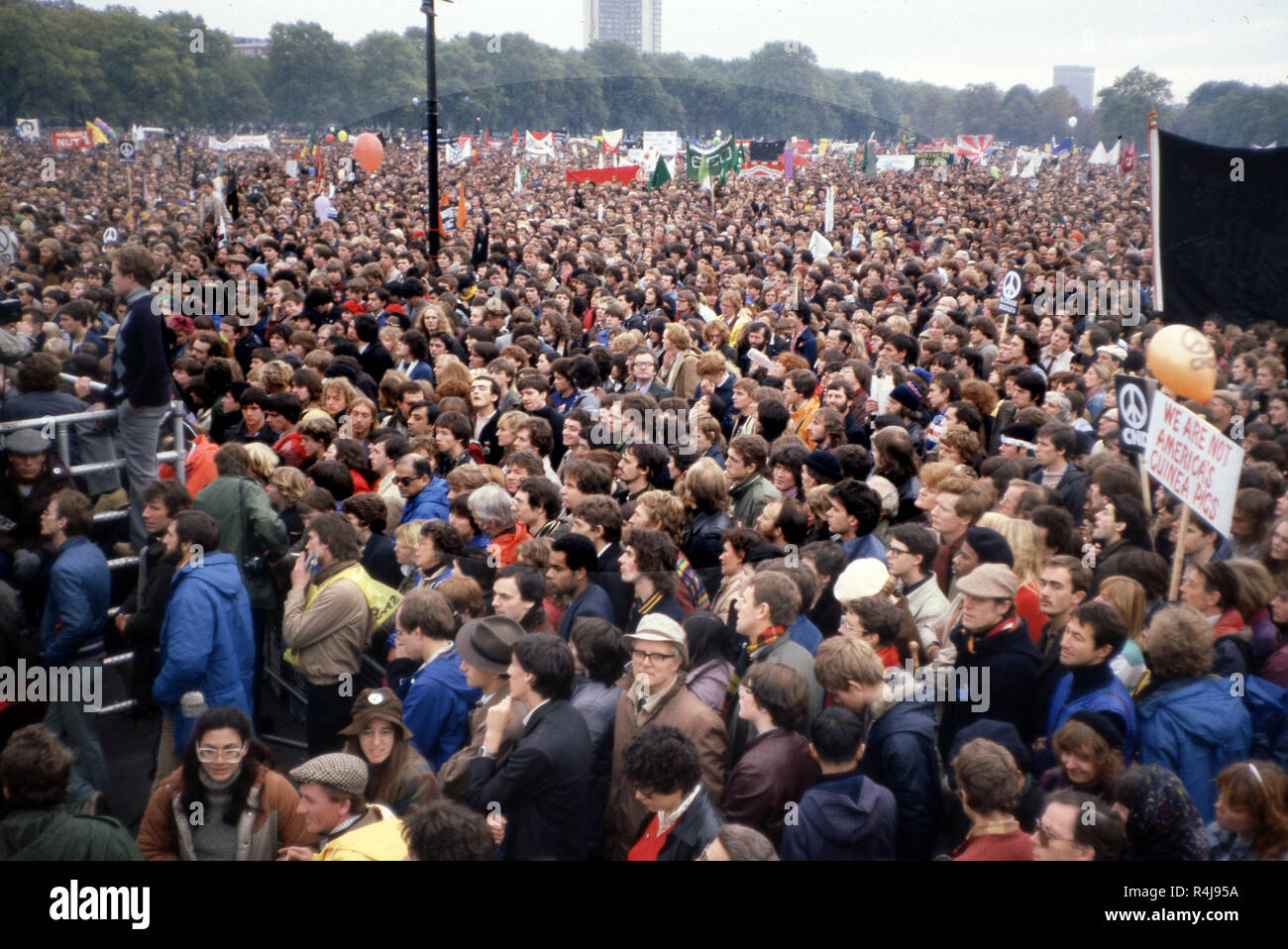 Nuclear protest 1980's hi-res stock photography and images - Alamy