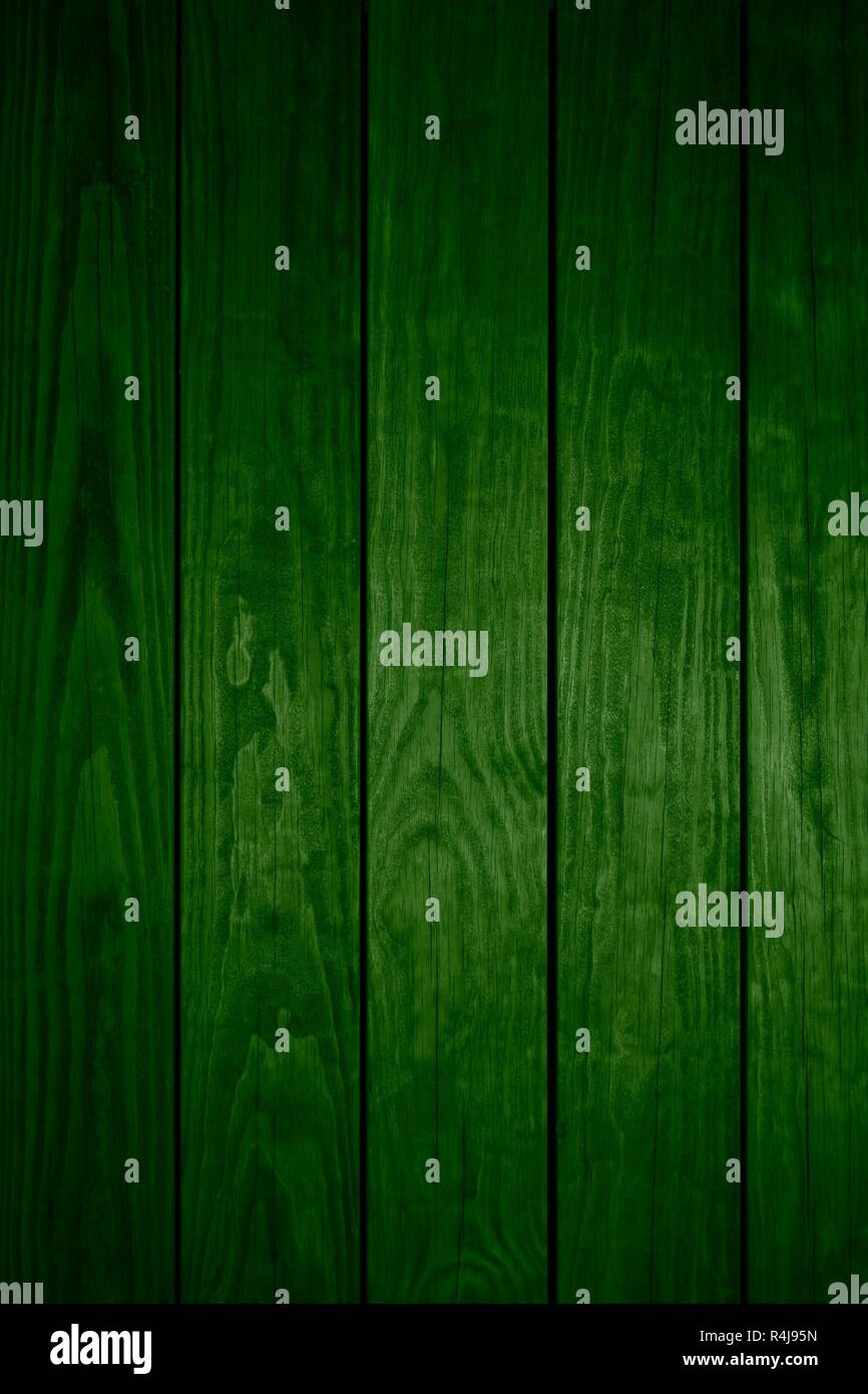 dark green wooden boards edgewise Stock Photo - Alamy