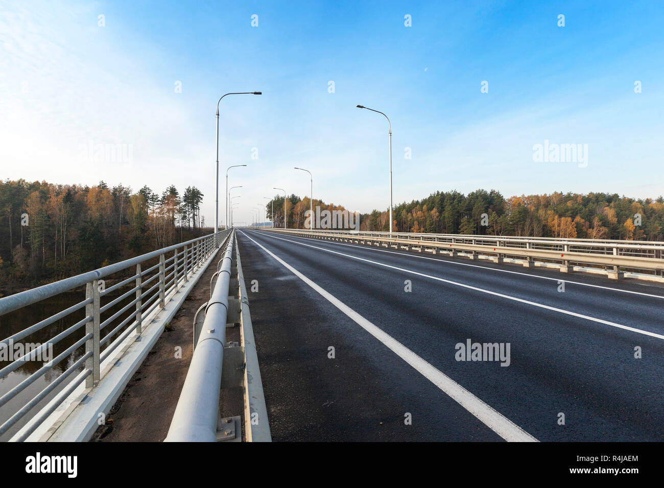 Architectural bridgework hi-res stock photography and images - Alamy