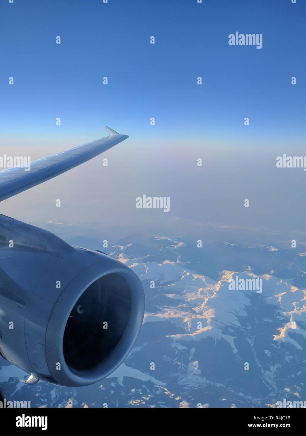 Plane engine, in flight Stock Photo - Alamy