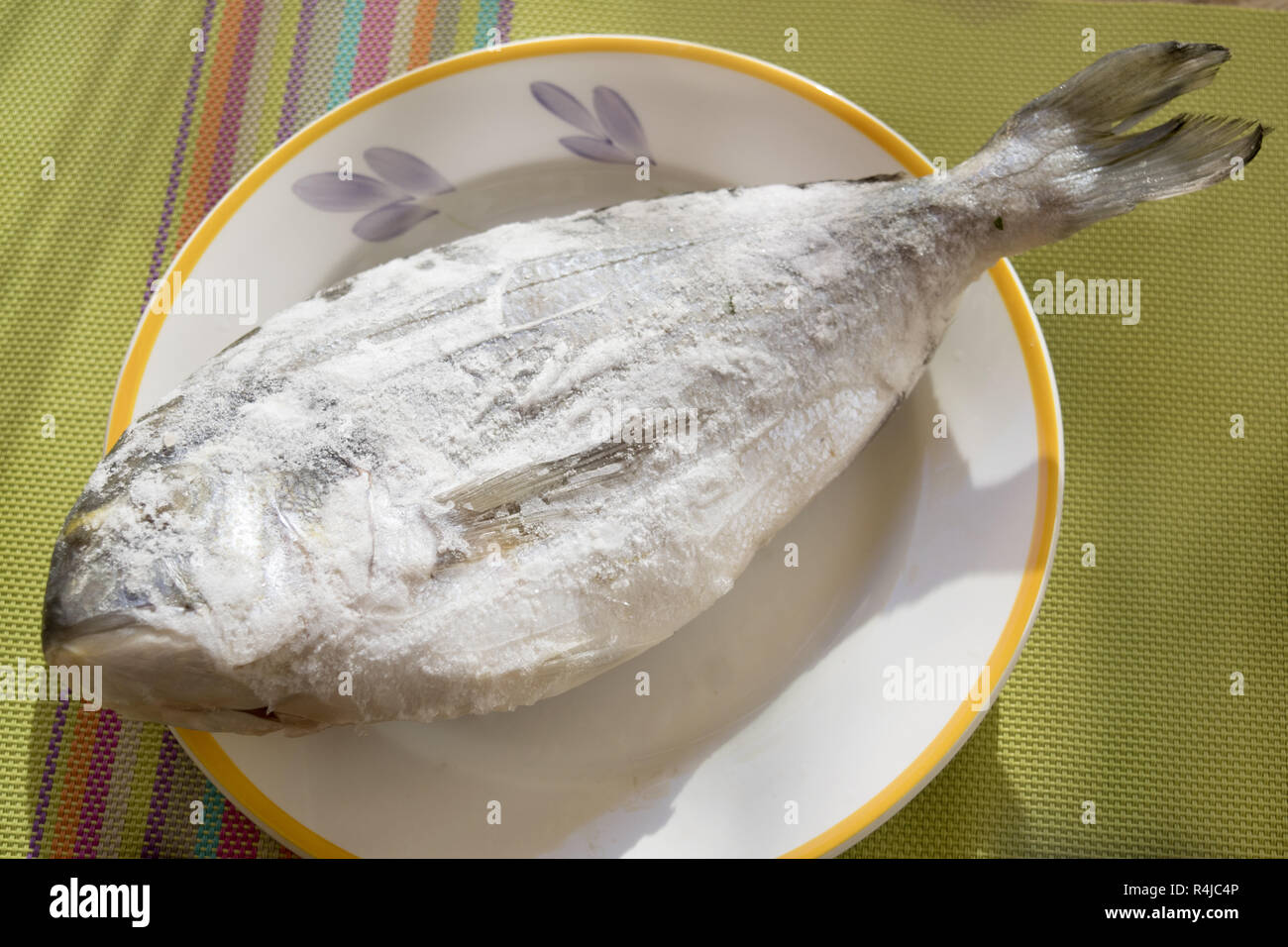 frozen sea bream Stock Photo - Alamy