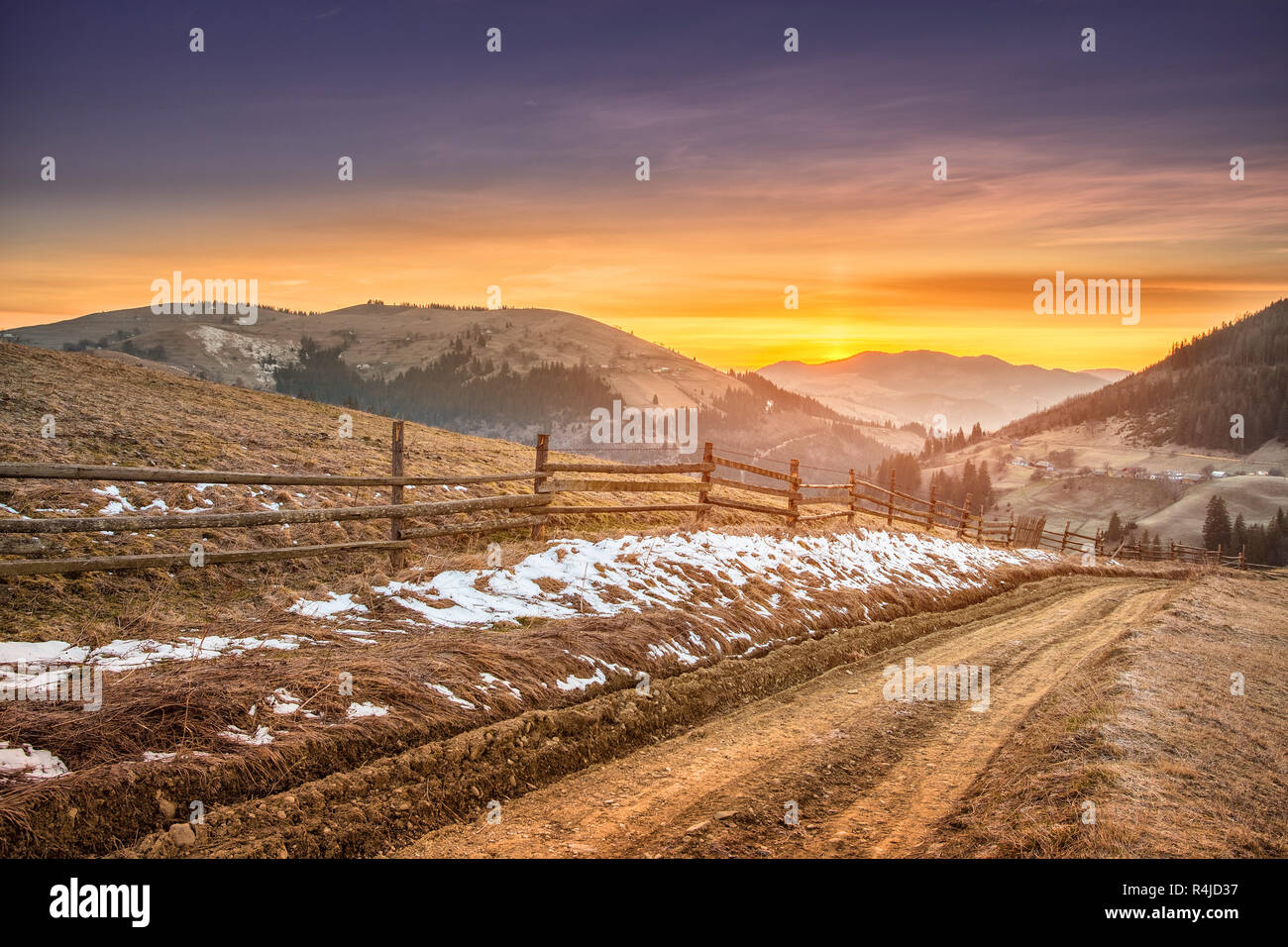 Rustic mountains hi-res stock photography and images - Alamy