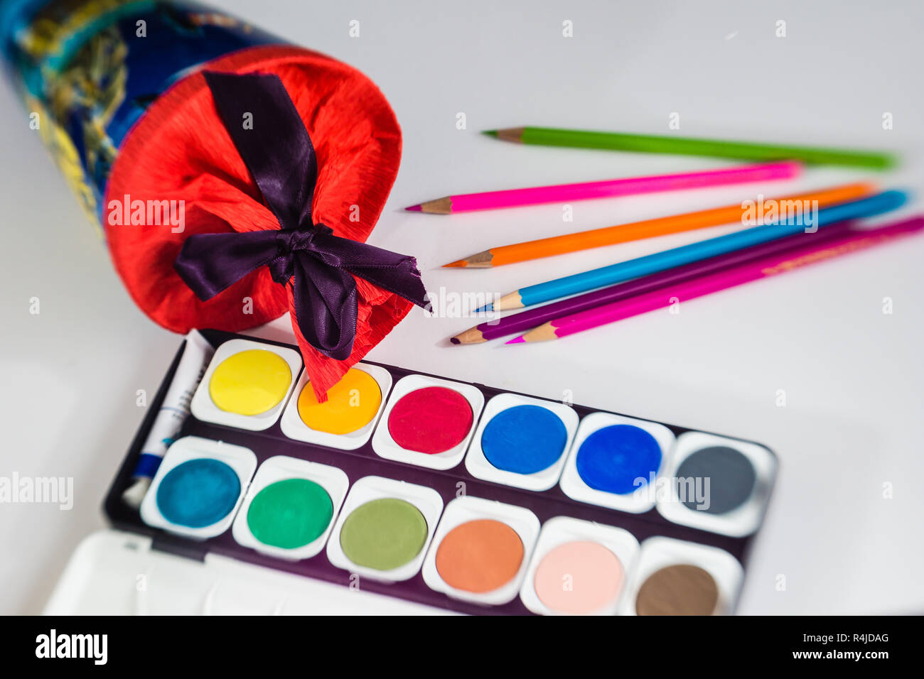 Schulsachen hi-res stock photography and images - Alamy