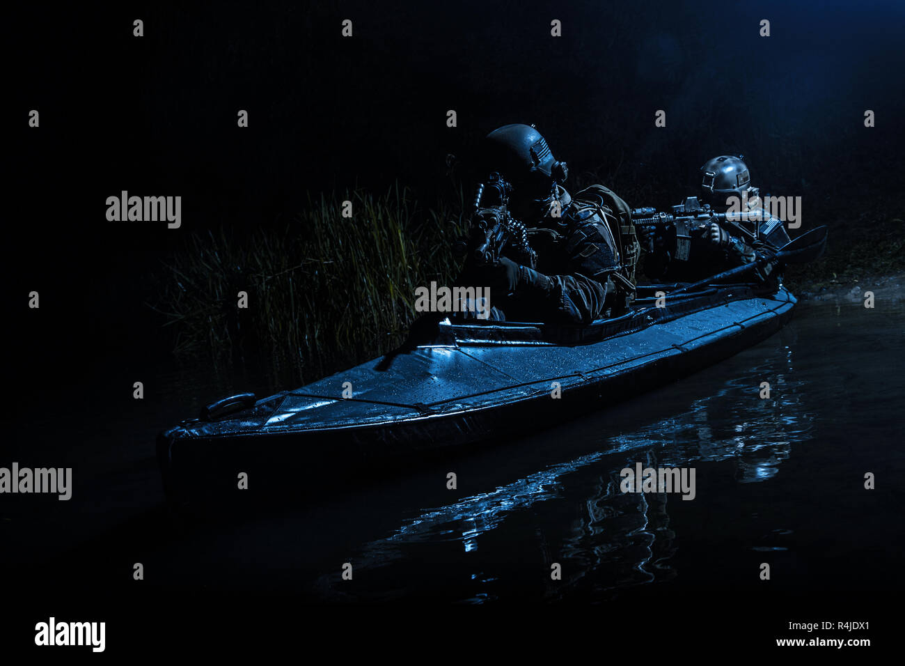 Night raid operation hi-res stock photography and images - Alamy
