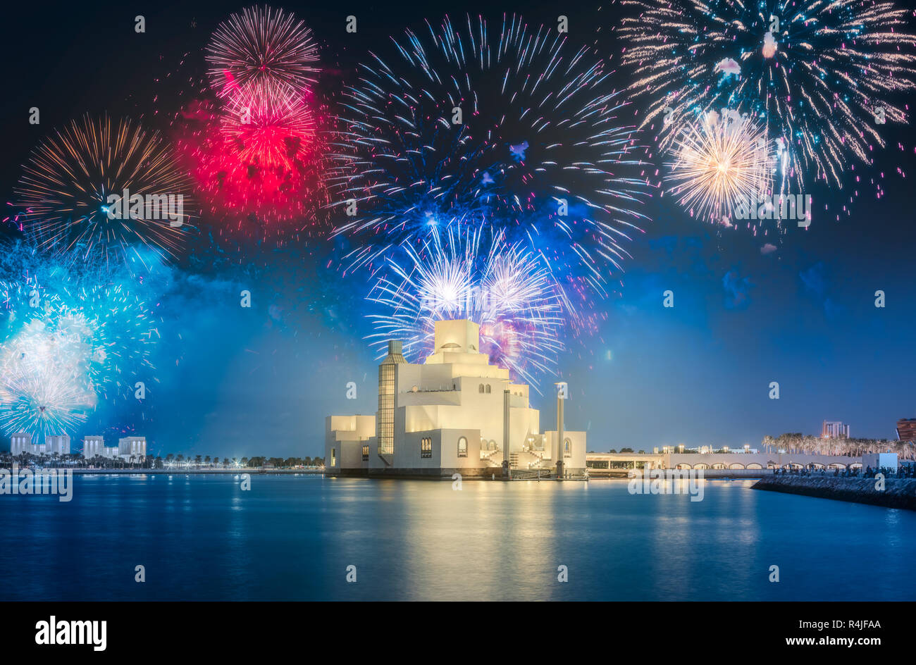 Seafront of Doha park and East Mound-Skyline view Stock Photo - Alamy