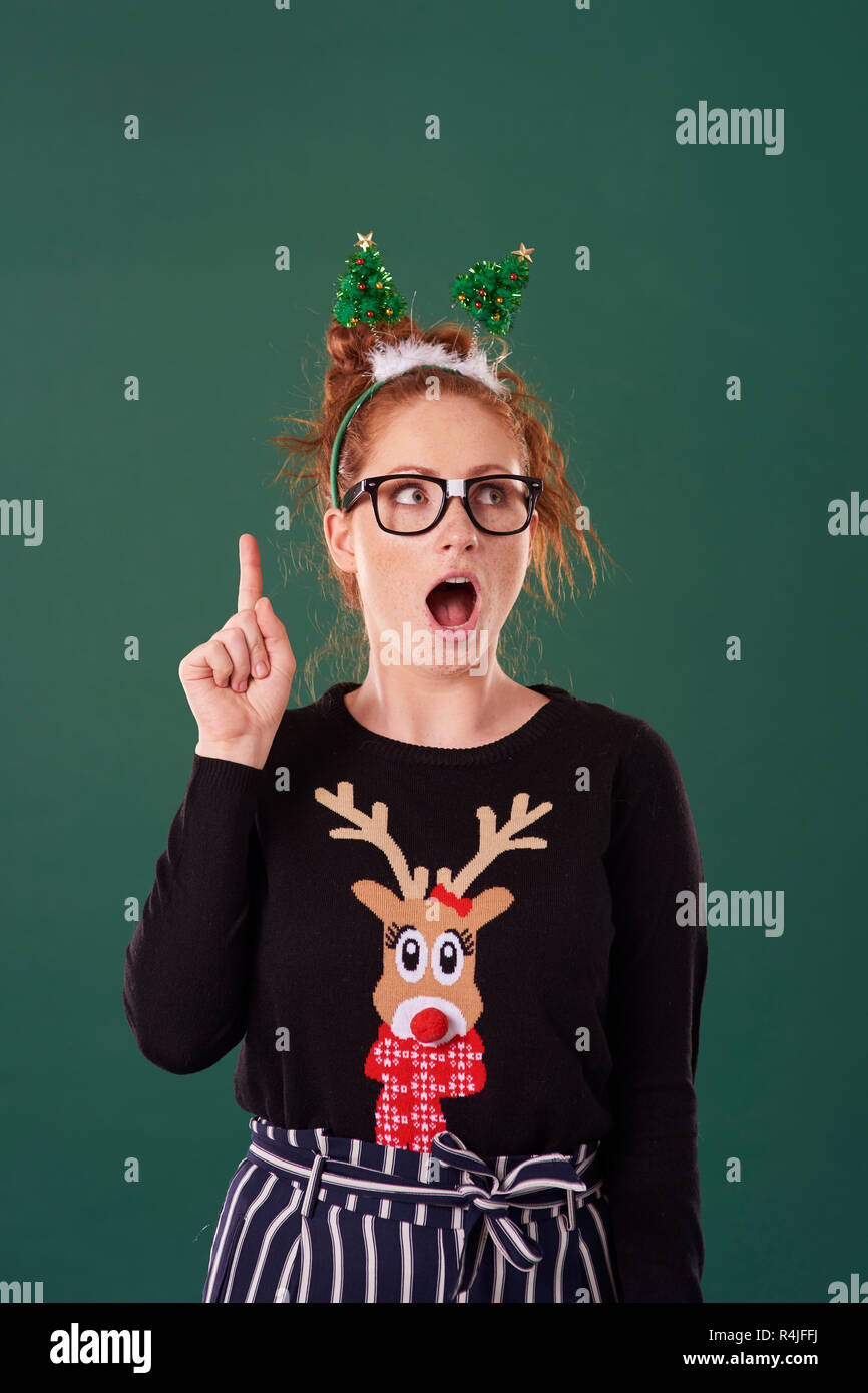 Screaming woman pointing at copy space Stock Photo - Alamy
