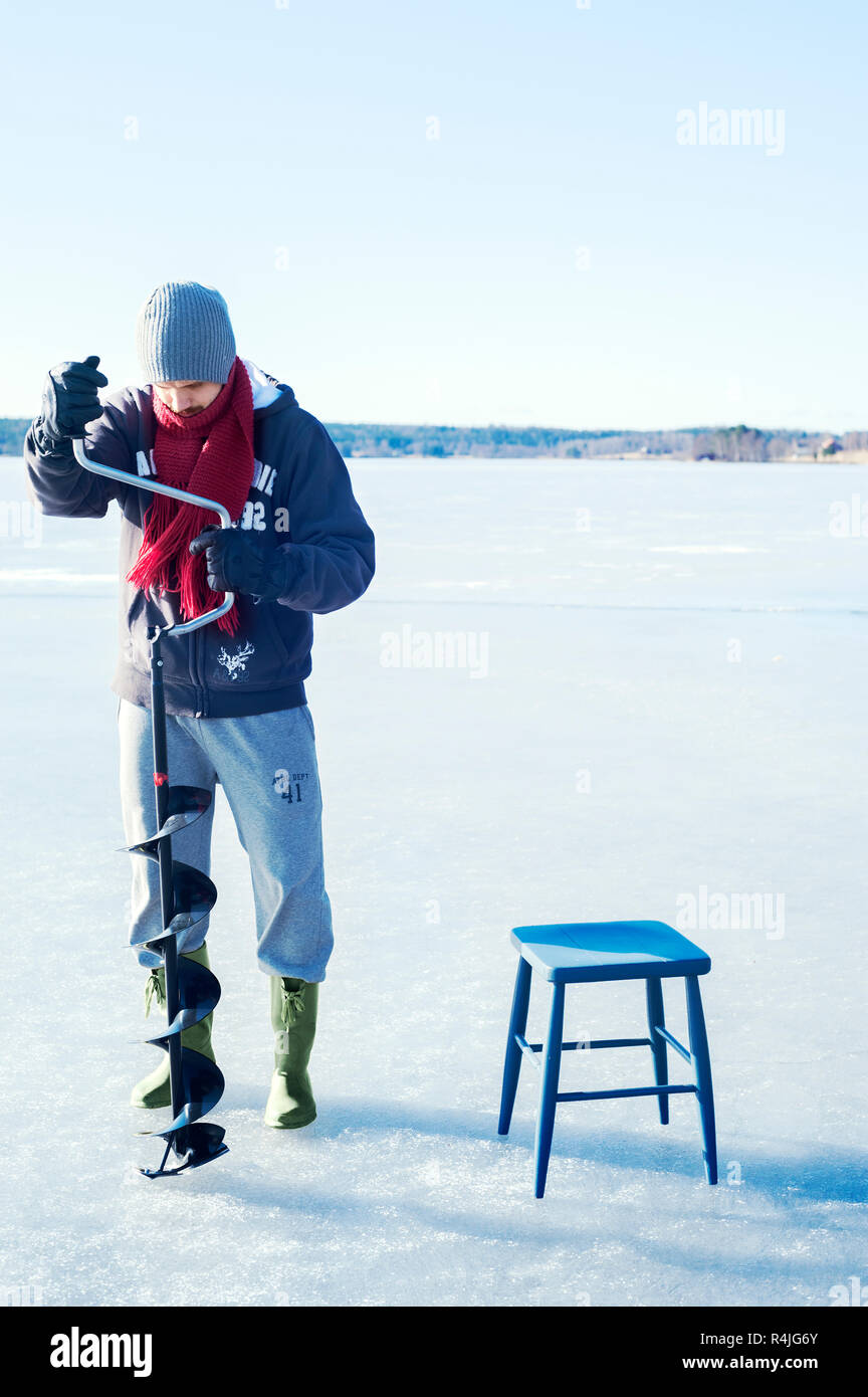Drilling on ice hi-res stock photography and images - Alamy