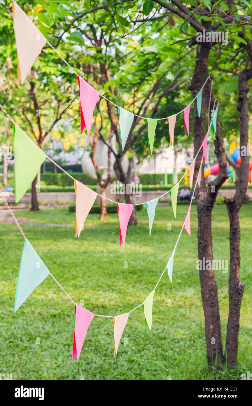 Birthday bunting hi-res stock photography and images - Alamy