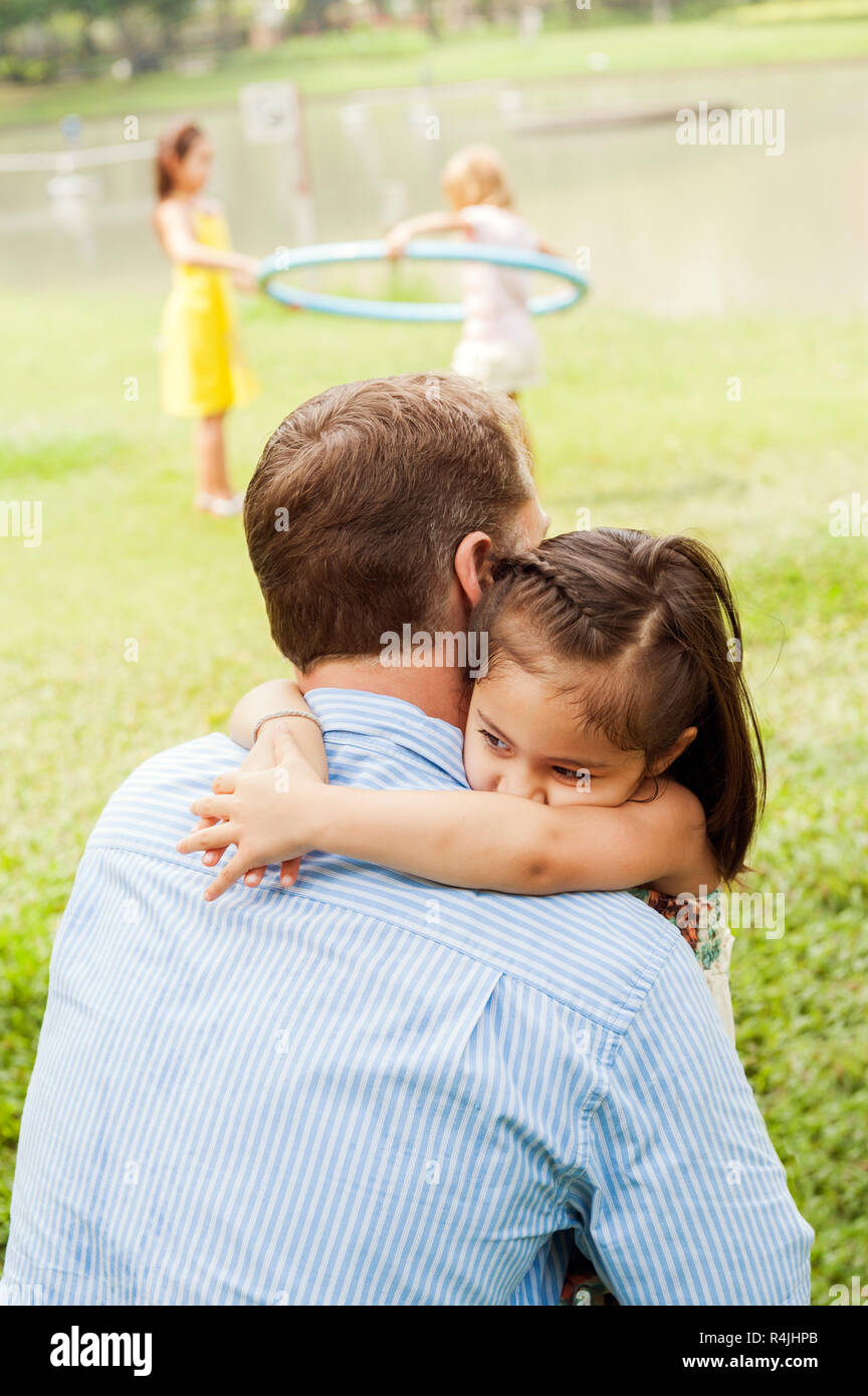 Daughter hugging father hi-res stock photography and images - Alamy