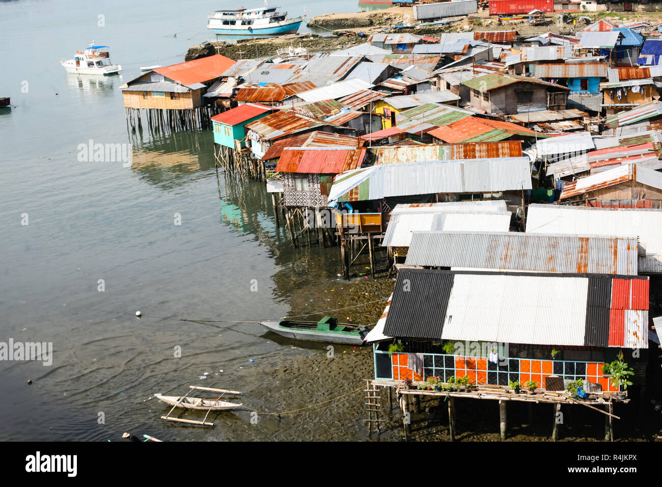 Poverty in cebu philippines hi-res stock photography and images - Alamy