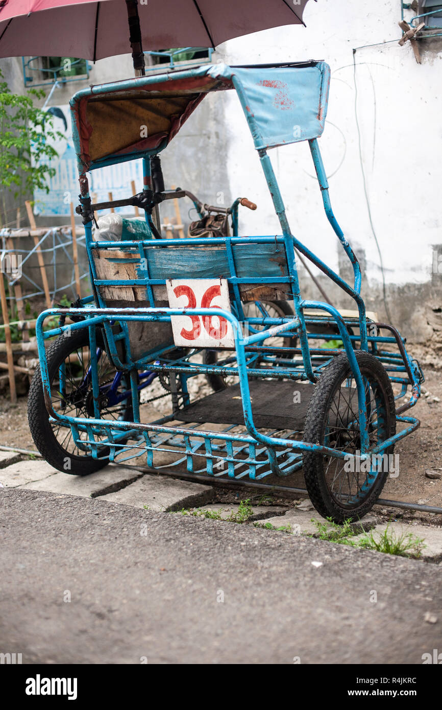 Everyday life of filipinos in Cebu city Philippines Stock Photo - Alamy