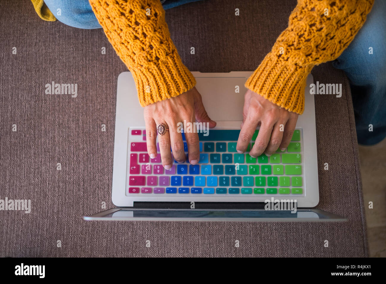 Computer keyboards and hands hi-res stock photography and images - Alamy