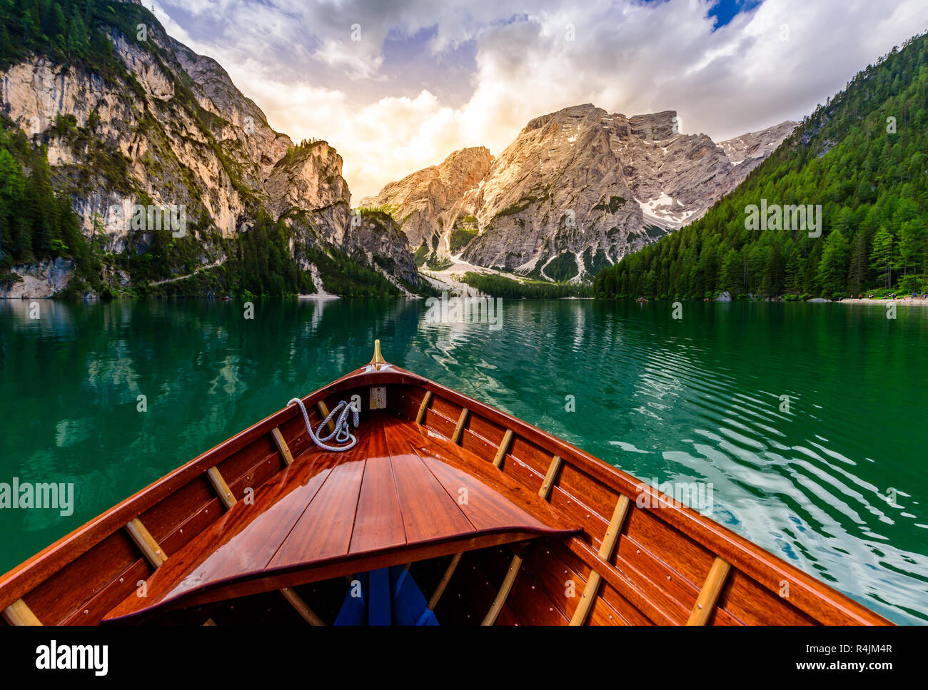 Pragser Wildsee Lago Di Braies Stock Photos & Pragser Wildsee Lago Di ...