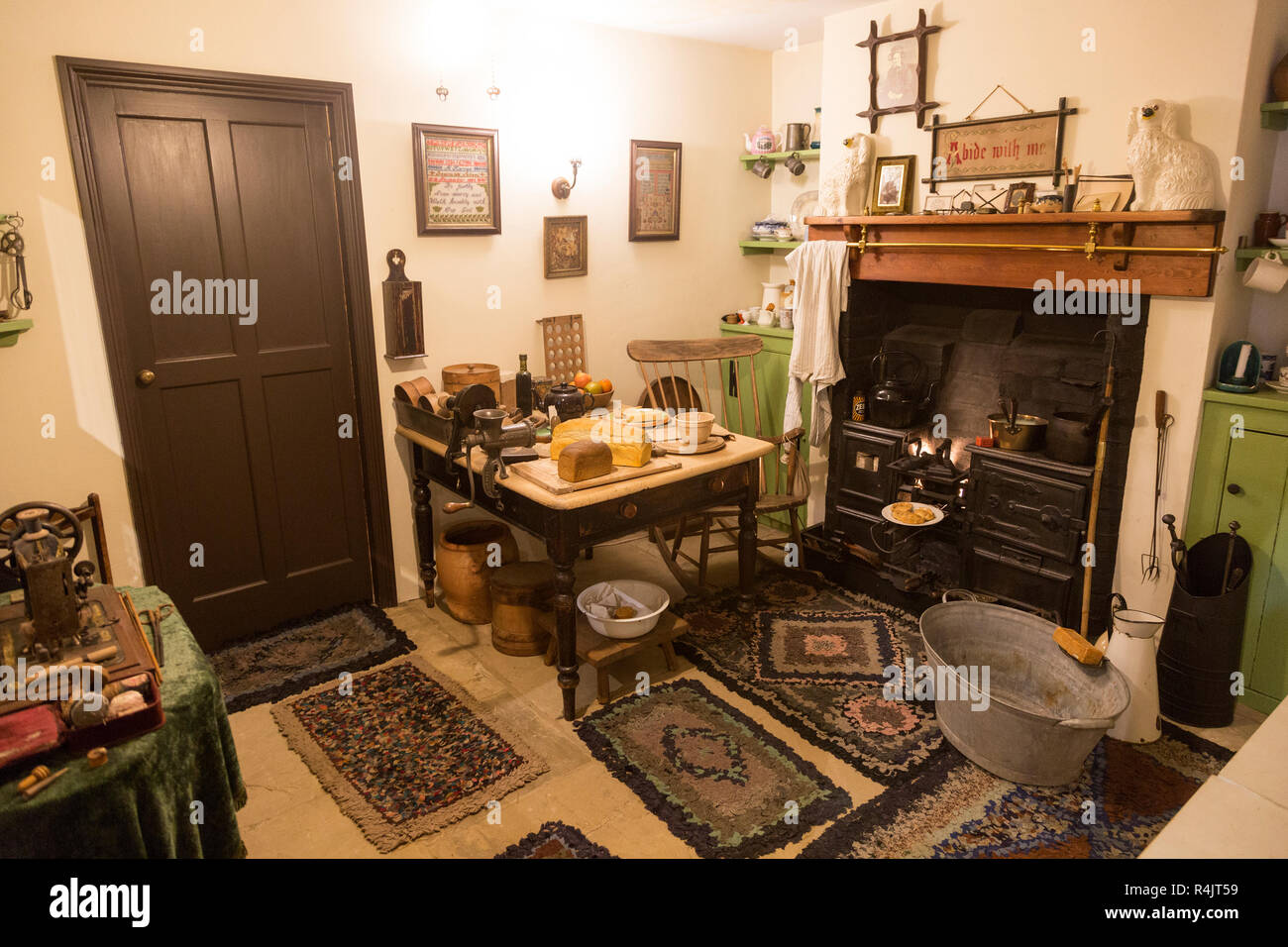 Kitchen Museum England Stock Photos & Kitchen Museum England Stock ...