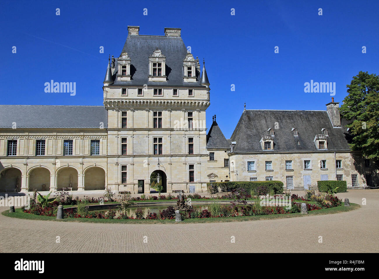 chateau de valencay in france Stock Photo - Alamy