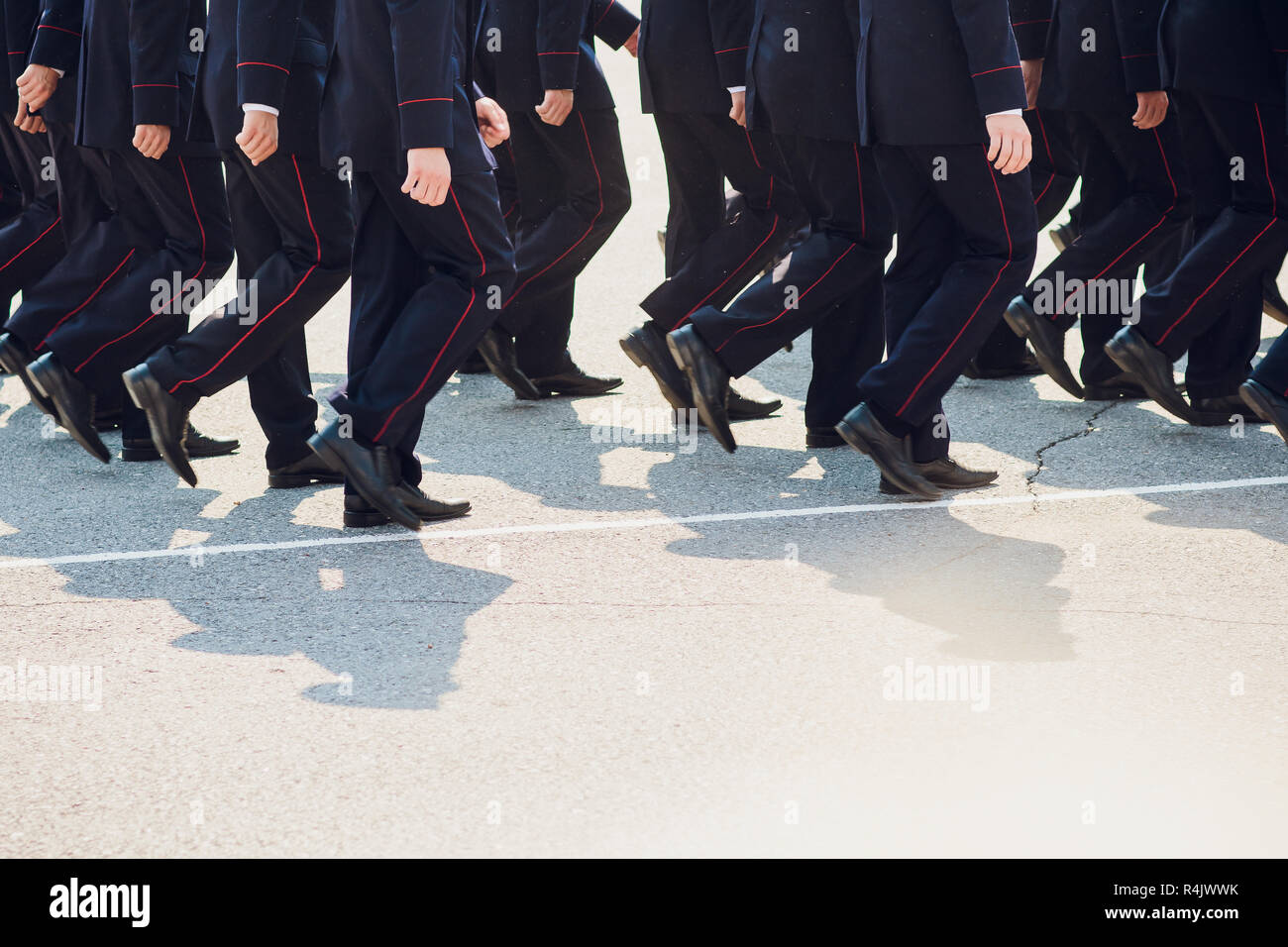 Riot police stand in formation hi-res stock photography and images - Alamy