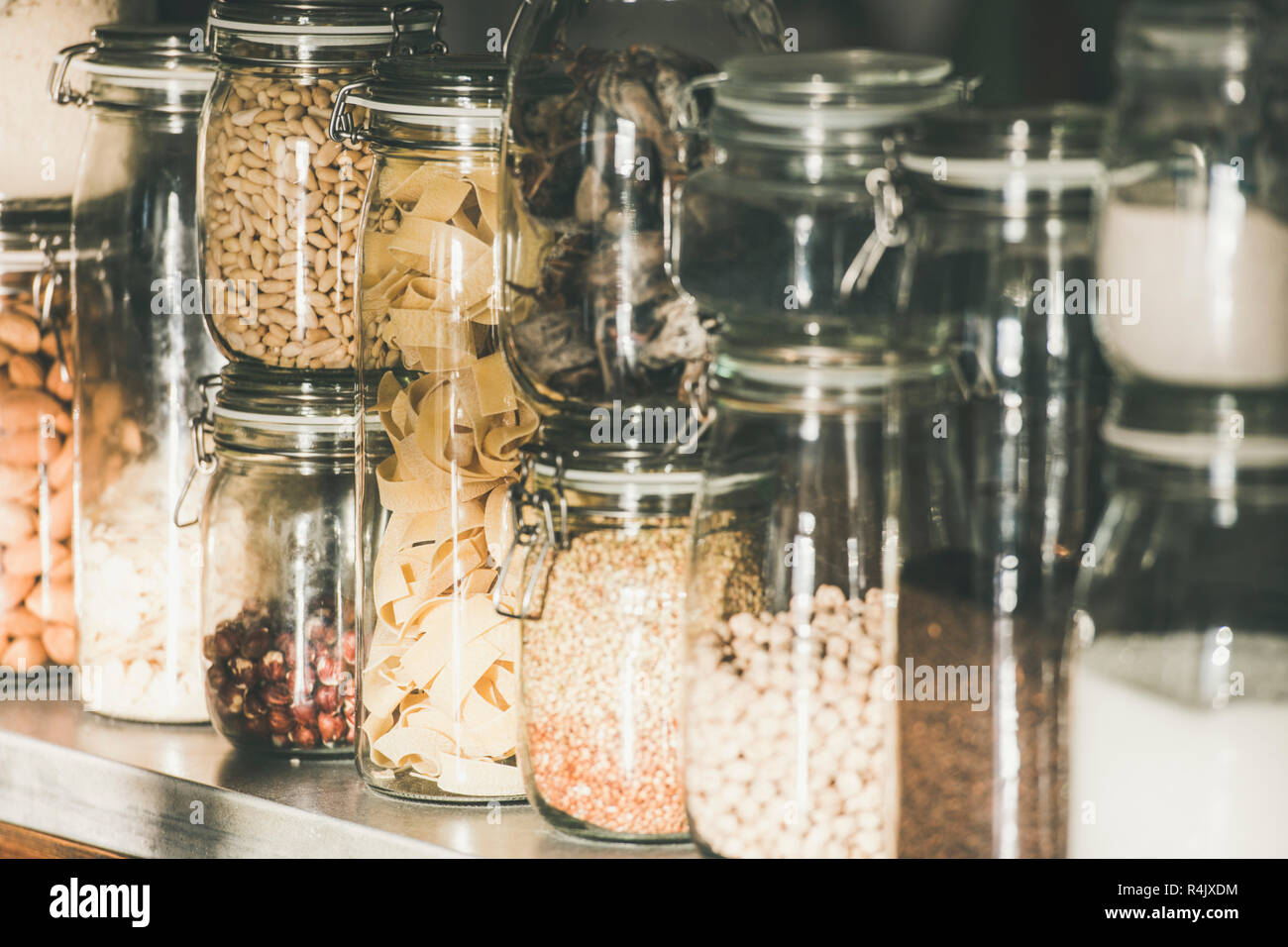 Kitchen counter eating cereal hi-res stock photography and images - Alamy