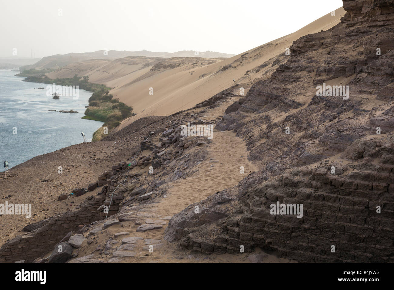 Sand dune landscape near Aswan, Egypt Stock Photo - Alamy