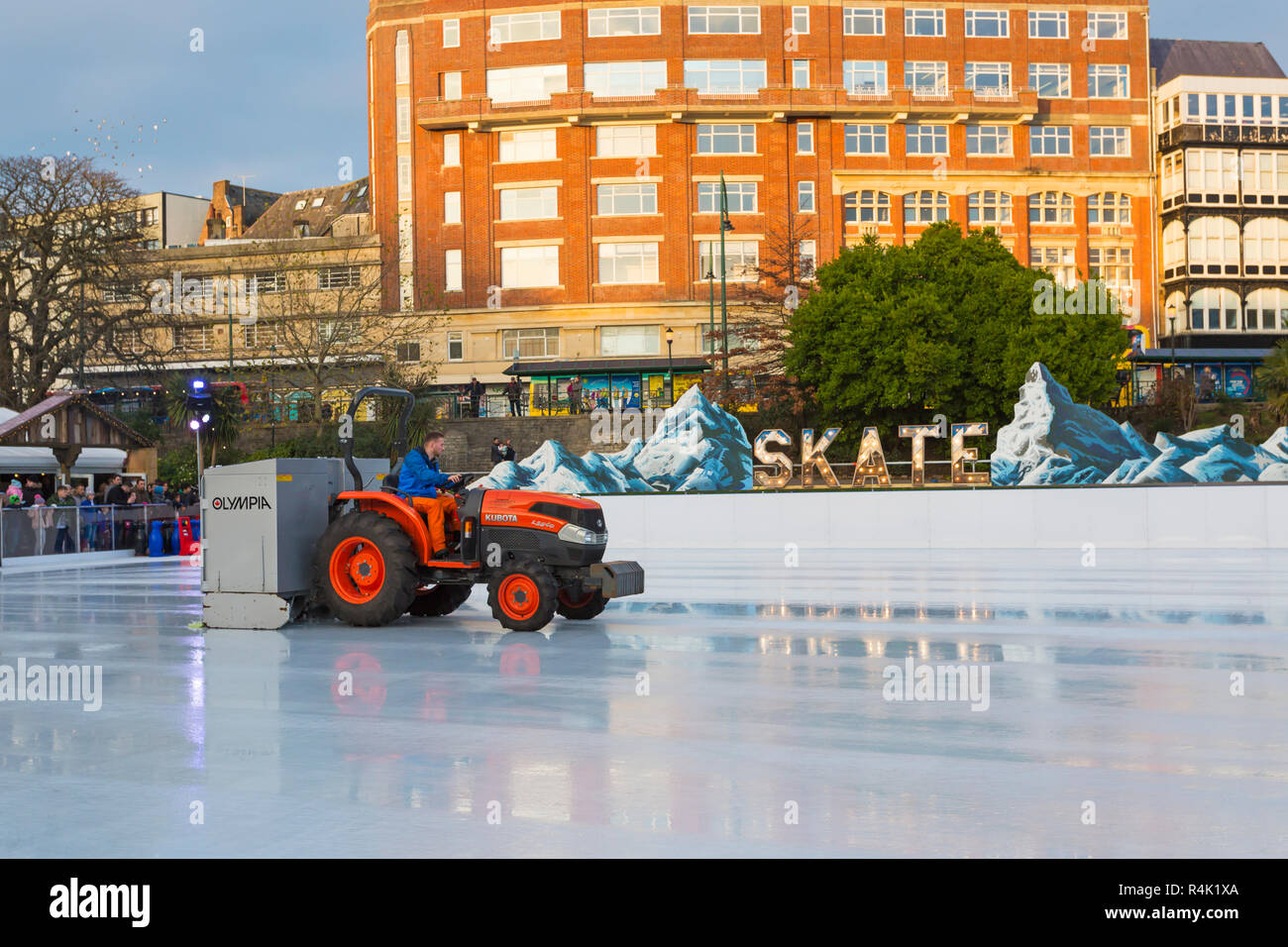 Bournemouth ice rink hi-res stock photography and images - Alamy