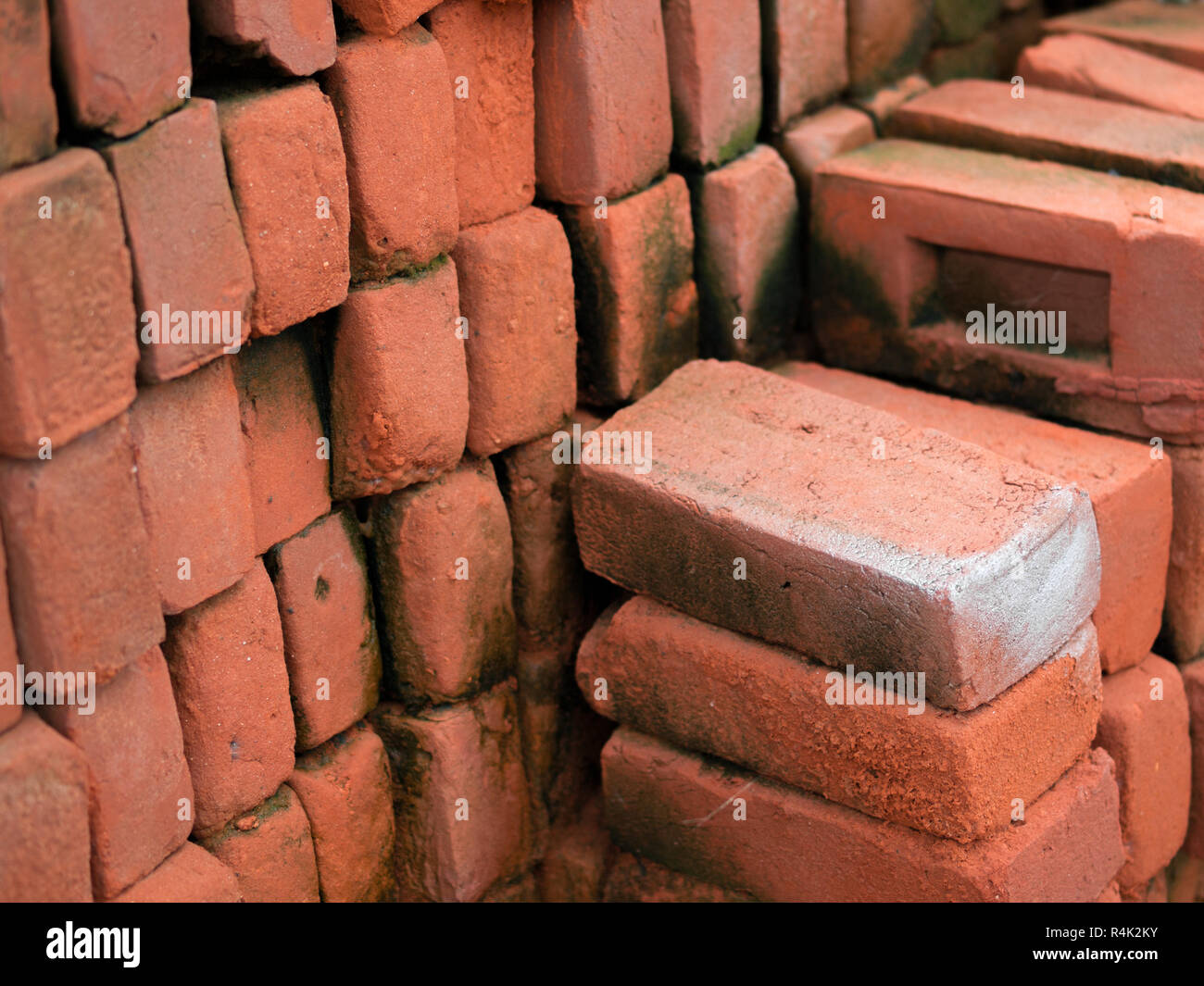 Red Clay Bricks Stock Photos & Red Clay Bricks Stock Images - Alamy
