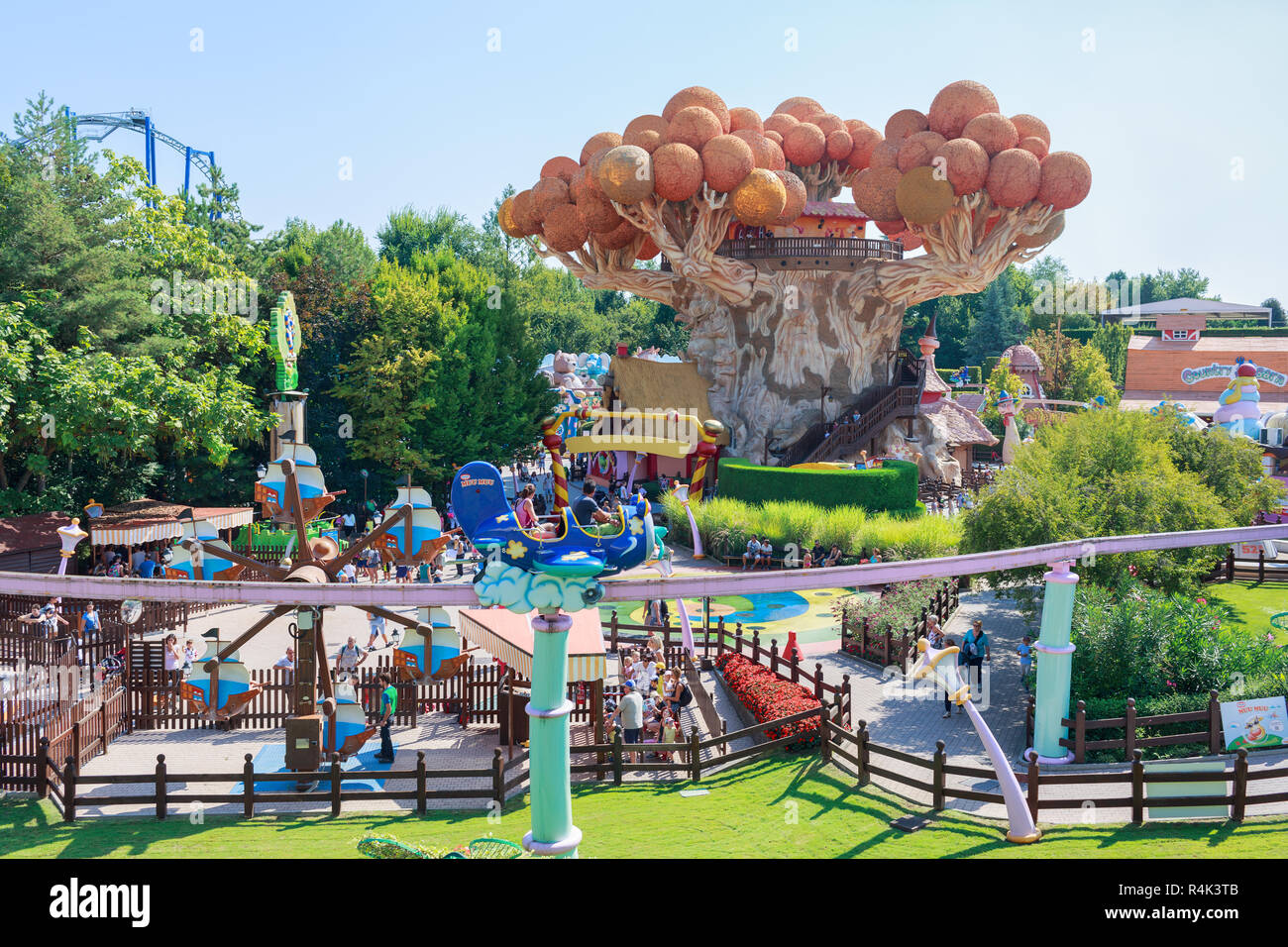 Gardaland theme park hi-res stock photography and images - Alamy