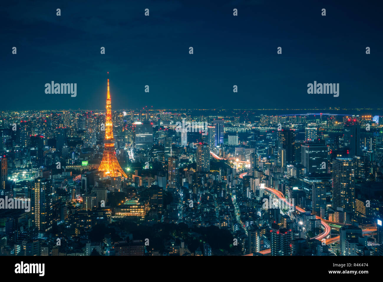 Tokyo Skyline and view of skyscrapers on the observation deck at night ...