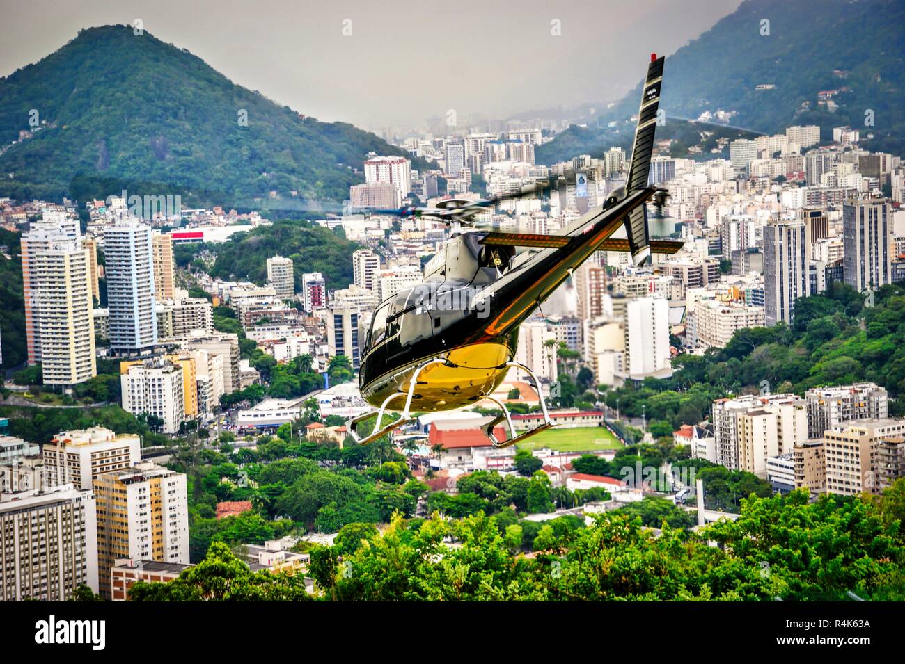 Helicopter rio hi-res stock photography and images - Alamy