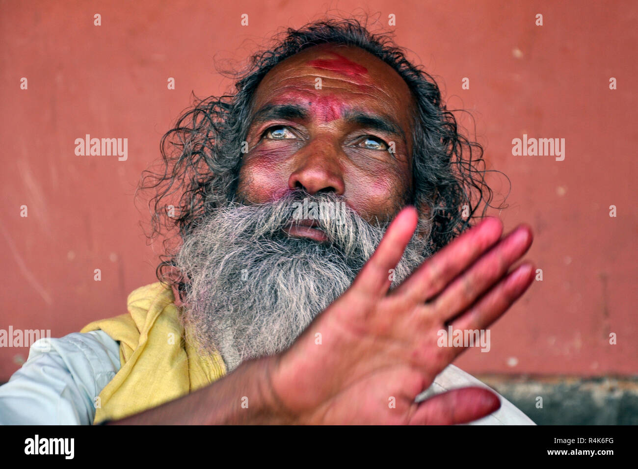 Old man orissa india hi-res stock photography and images - Alamy