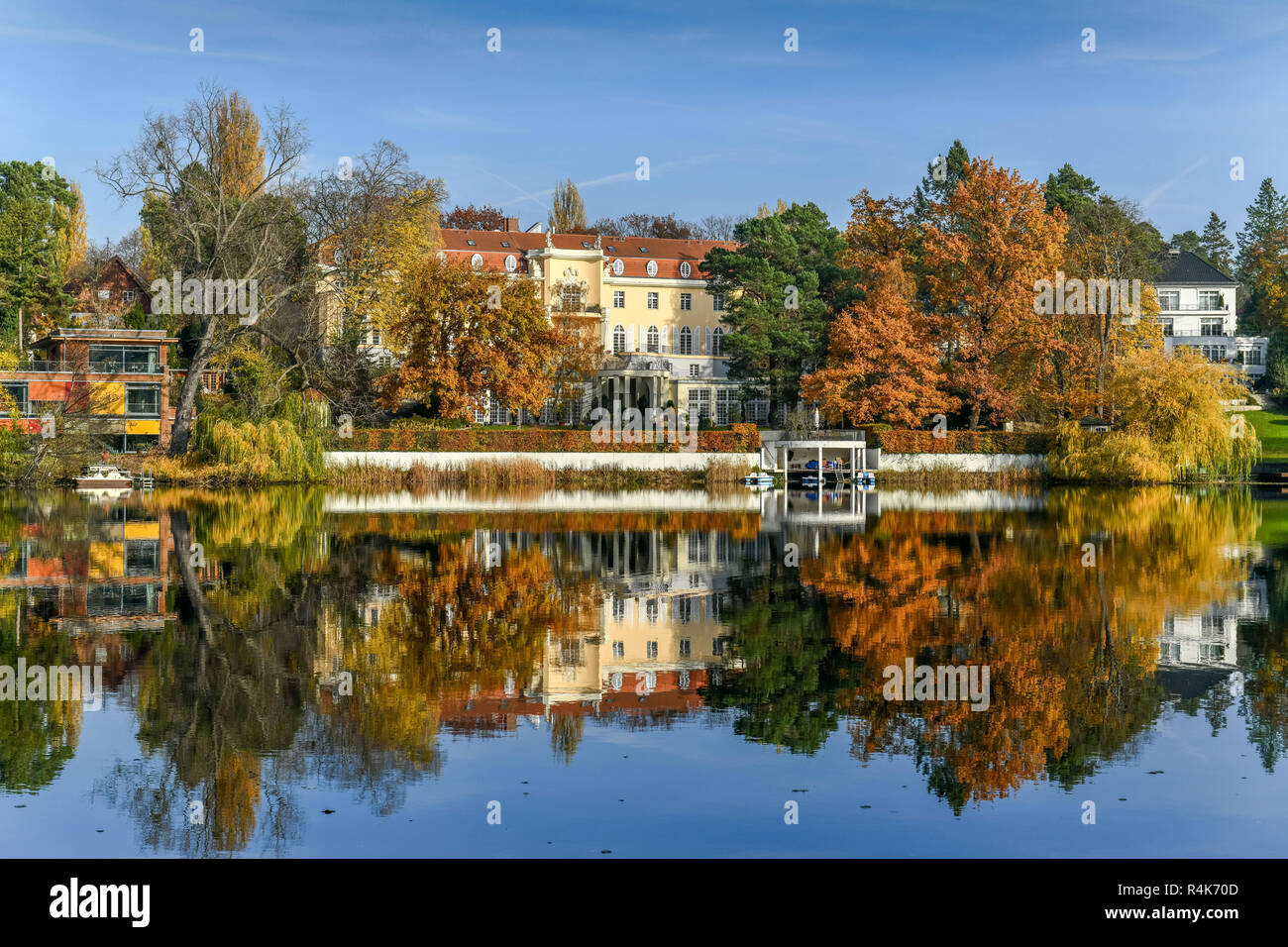 Villa Konschewski, dog throat lake, Grunewald, Berlin, Germany ...