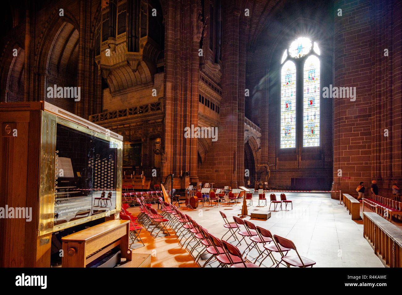 Liverpool anglican cathedral organ hi-res stock photography and images ...