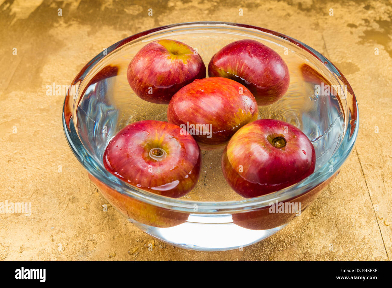 100% Apple Juice Stock Photo - Alamy
