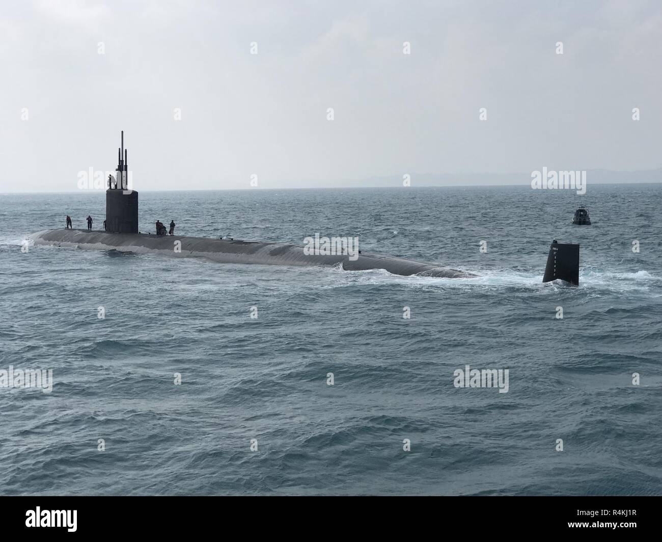 Locate submarine hi-res stock photography and images - Alamy