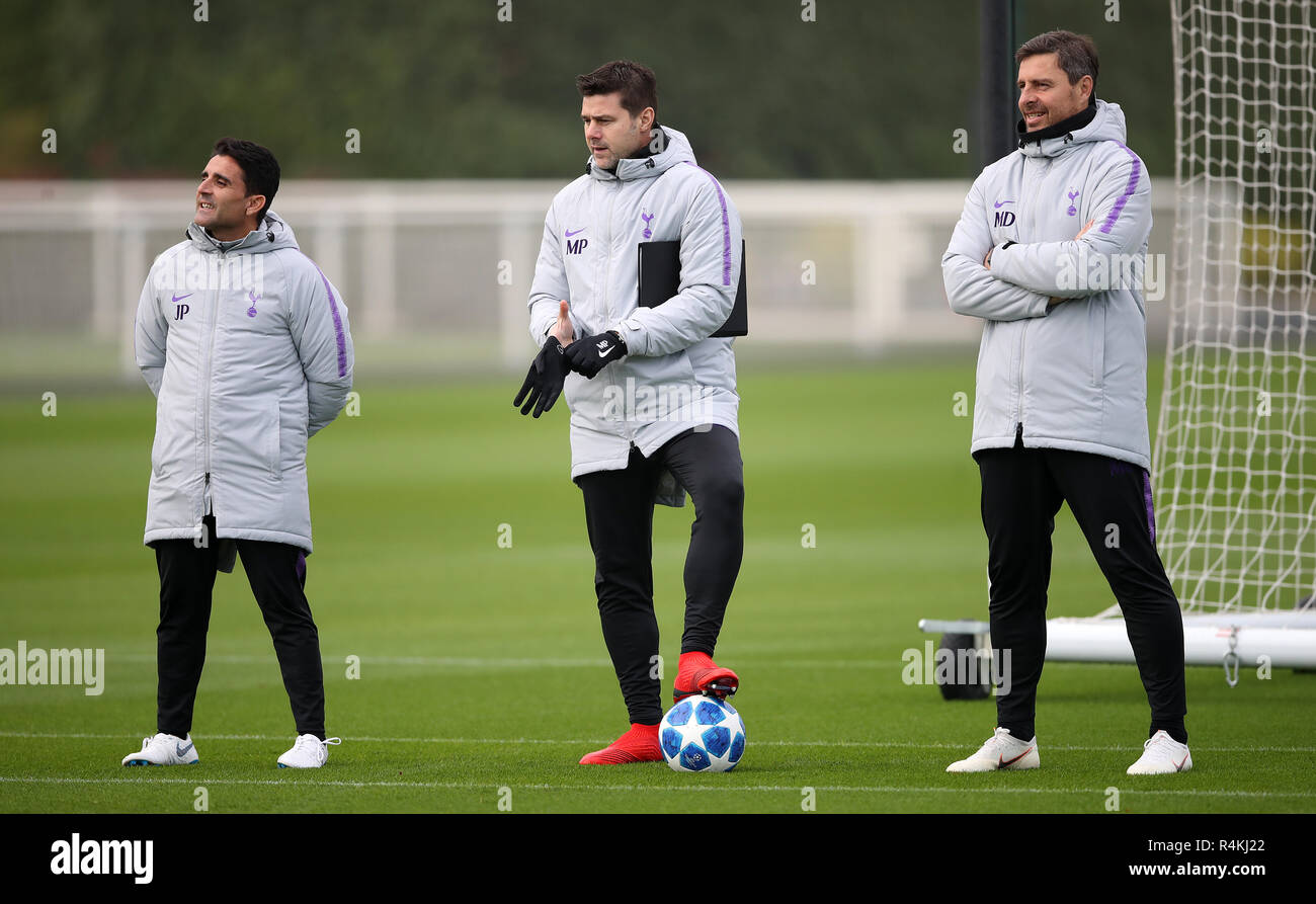 Tottenham Hotspur coach Jesus Perez (left-right) manager Mauricio ...
