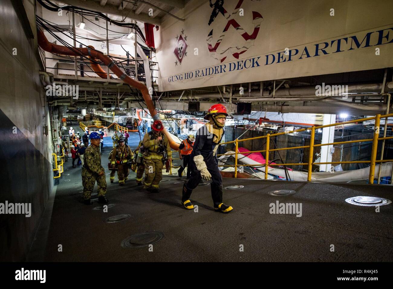 SAN DIEGO (October 31, 2018) –Sailors and members of Federal Fire San ...