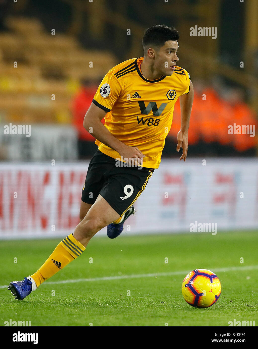 Raul jimenez and ball hi-res stock photography and images - Alamy