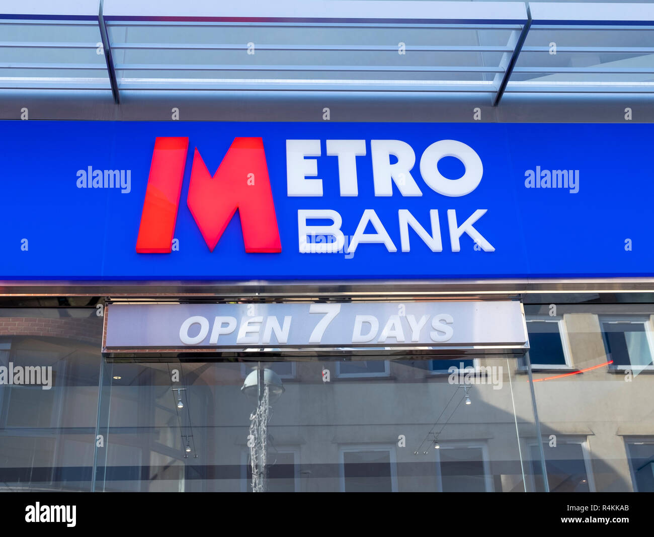 Crawley sussex uk hi-res stock photography and images - Alamy