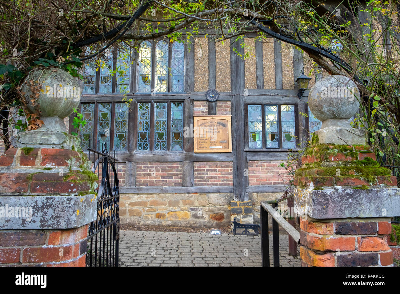 Surrey County LIbrary in LIngfield, Surrey Stock Photo - Alamy