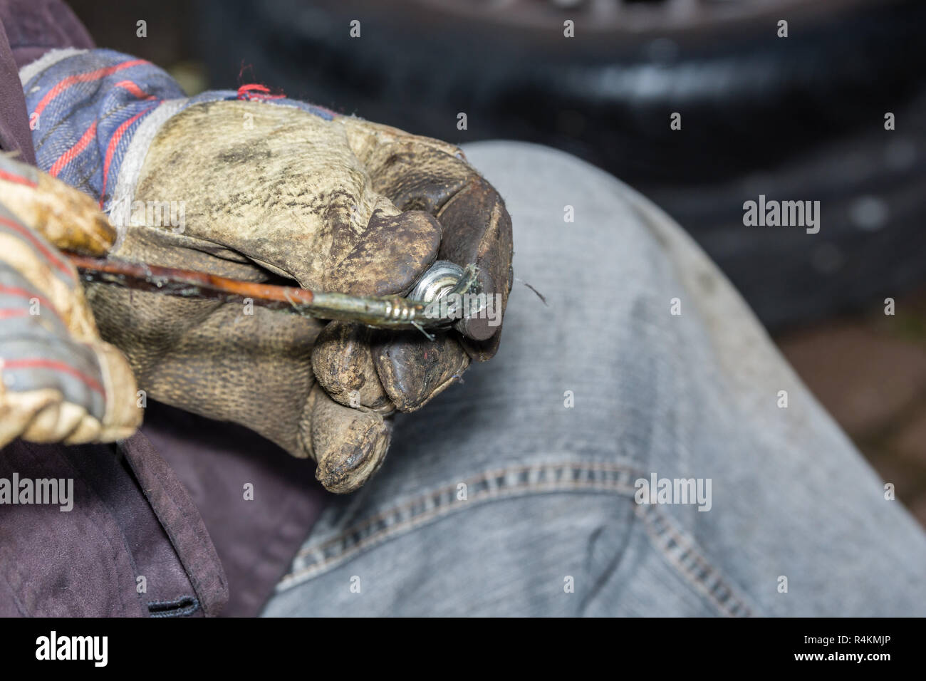 Mechanic greasing hi-res stock photography and images - Alamy