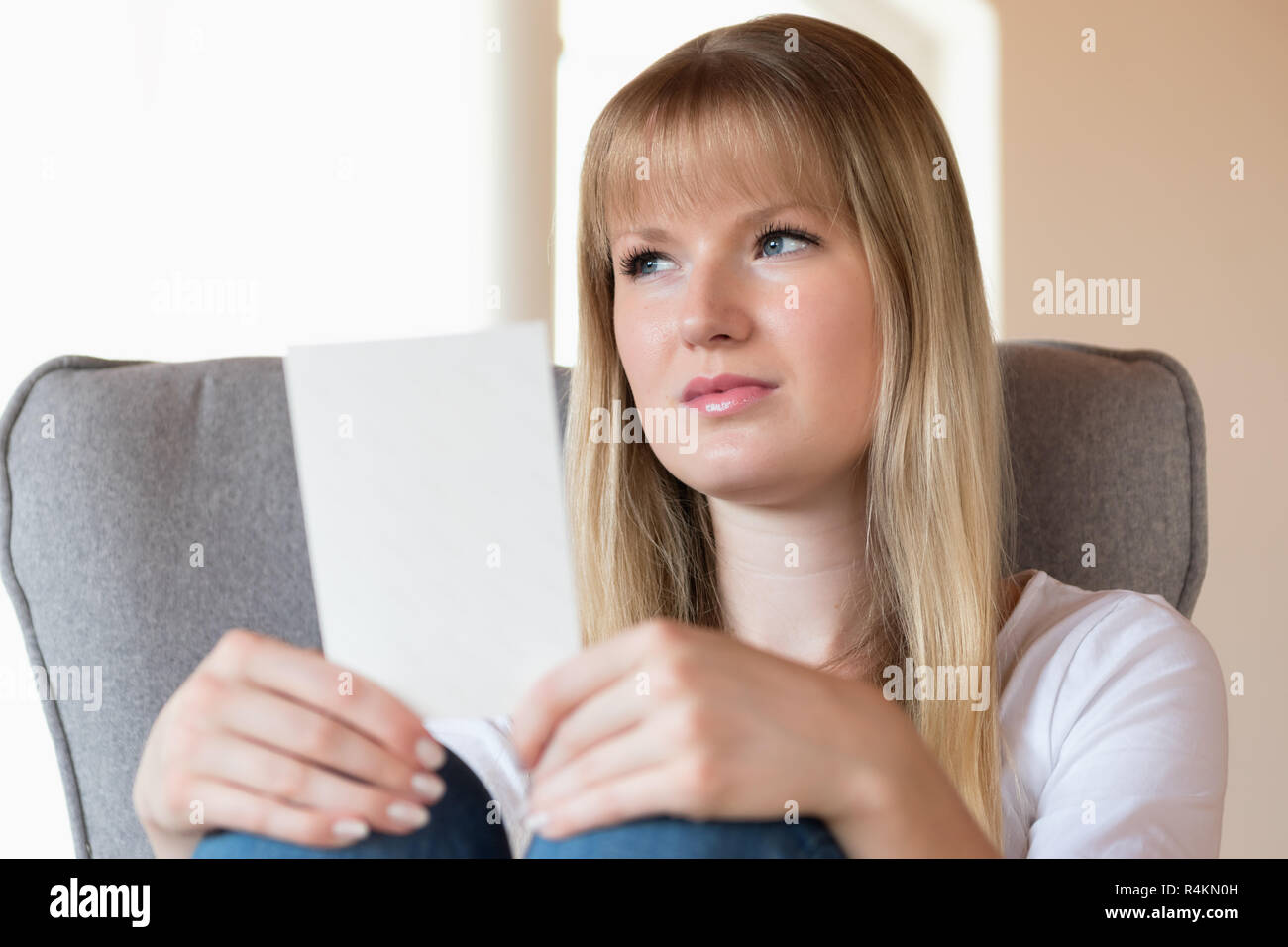 Sad pretty girl hi-res stock photography and images - Alamy