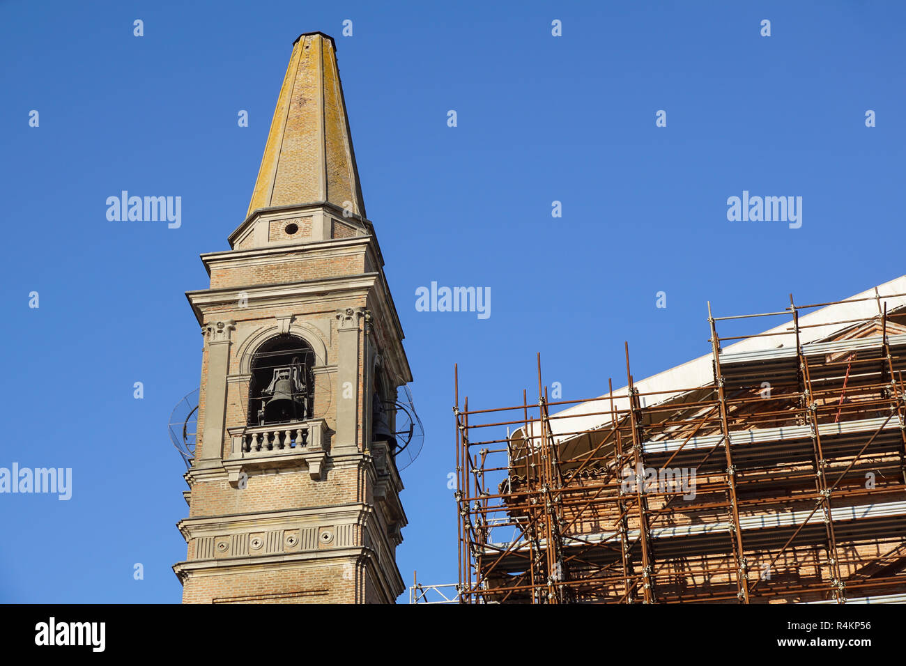 New temporary church hi-res stock photography and images - Alamy