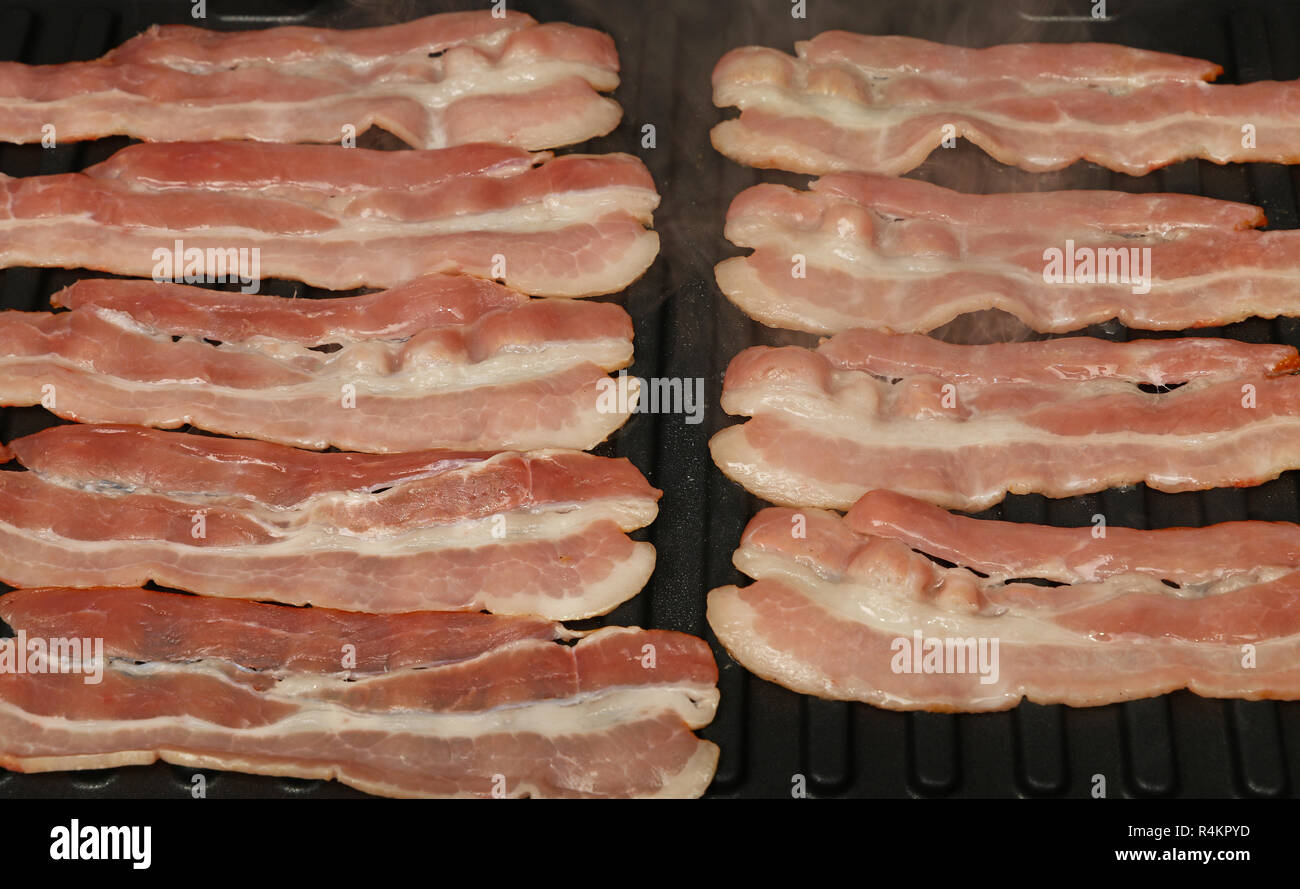 Electric grill hi-res stock photography and images - Alamy