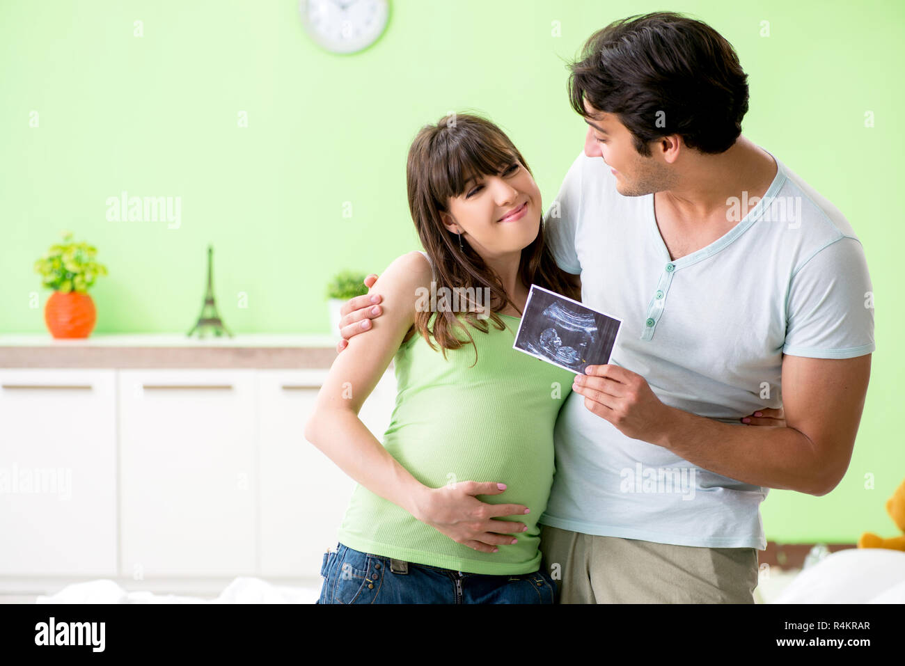 Pregnancy test couple surprised hi-res stock photography and images - Alamy
