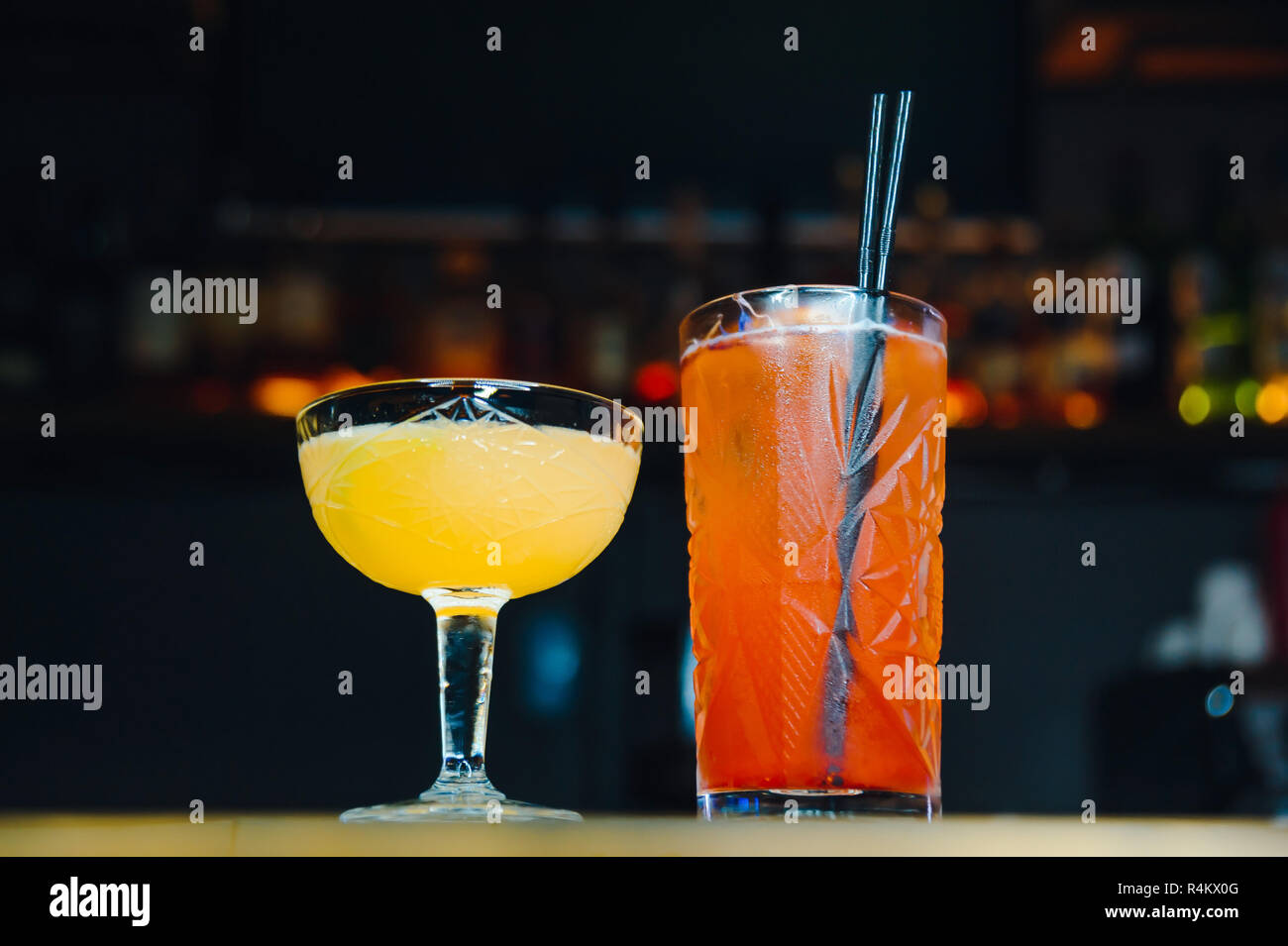 Orange beach cocktail nobody hi-res stock photography and images - Alamy