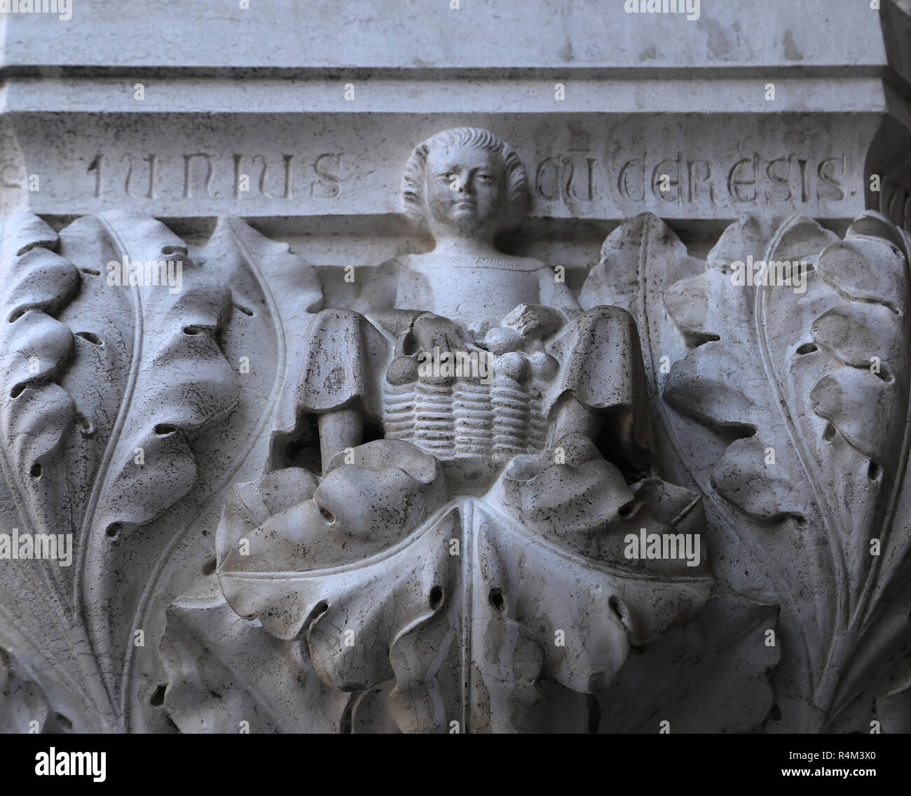 Italy. Venice. Doge's Palace. 14th-15th century. Venetian Gothic style ... Italy. Venice. Doge's Palace. 14th-15th century. Venetian Gothic style ...