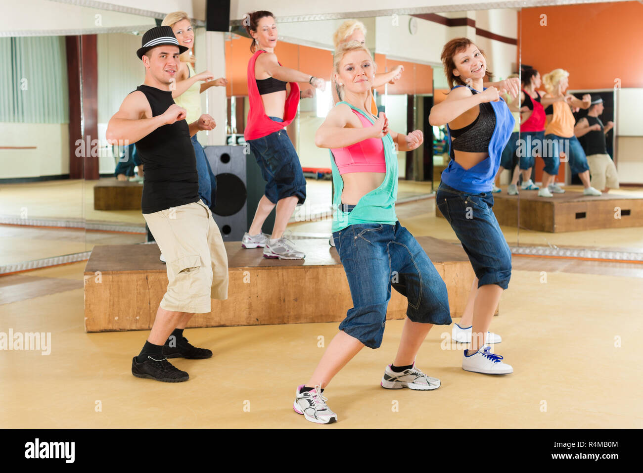 Young woman zumba dance instructor hi-res stock photography and images ...