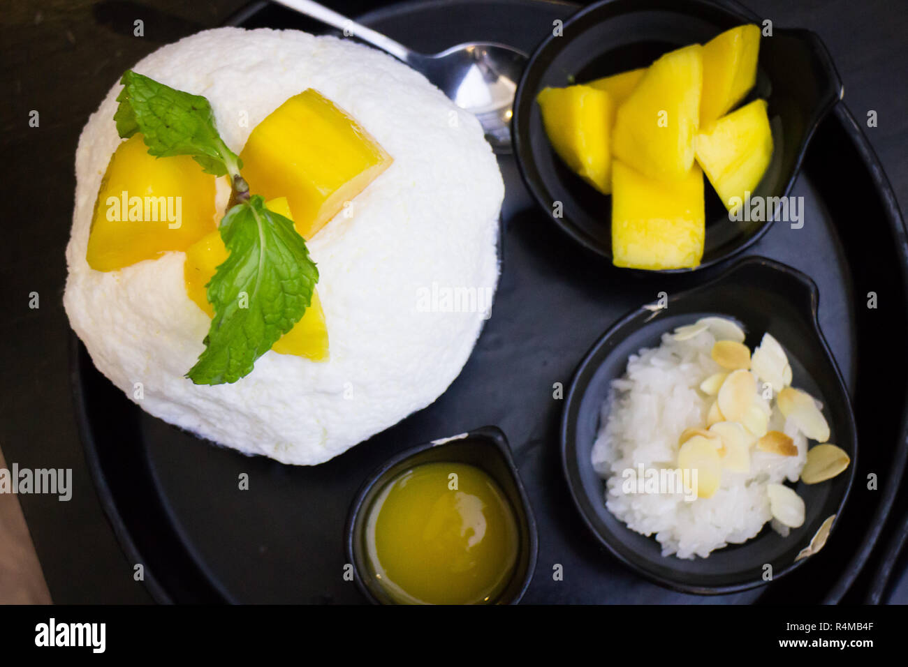 Mango With Shaved Ice Milk Flavour Stock Photo - Alamy