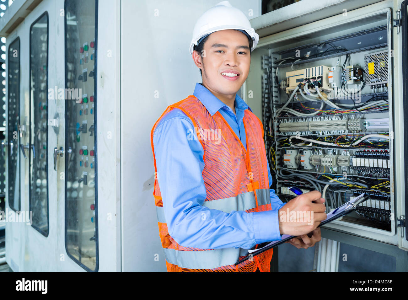 Switchbox hi-res stock photography and images - Alamy