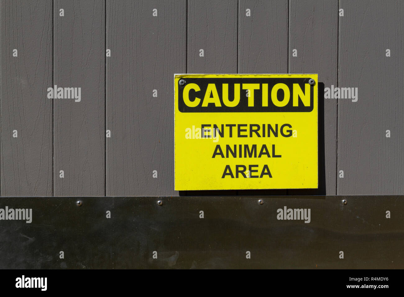Zoo animal warning sign hi-res stock photography and images - Alamy